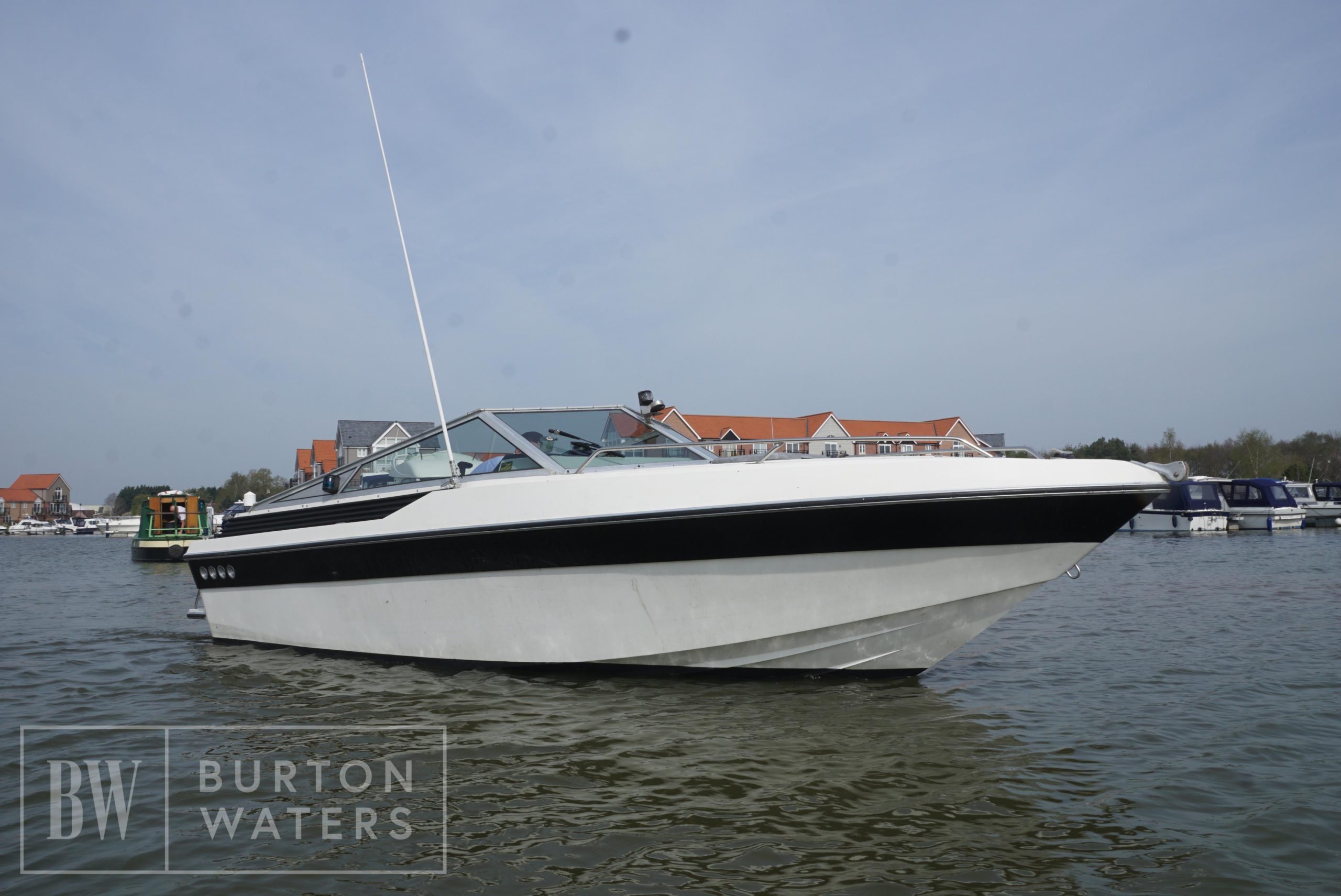 Sunseeker XPS 21 8045743 – Burton Waters Boat Sales
