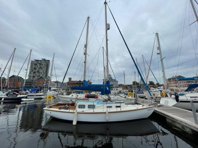 Halcyon 27 8393627 – Burton Waters Boat Sales