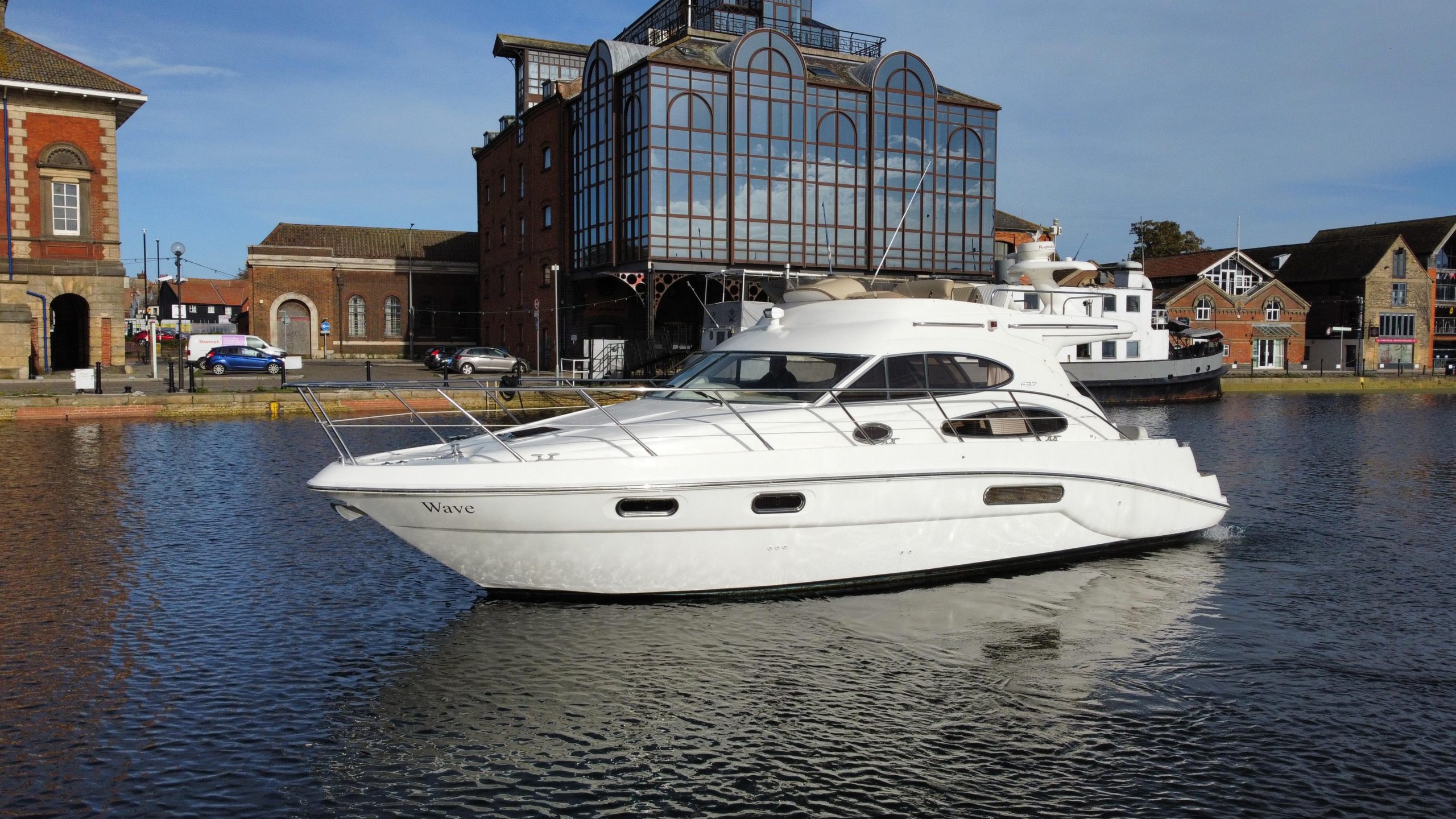 Sealine F37 9109707 – Burton Waters Boat Sales